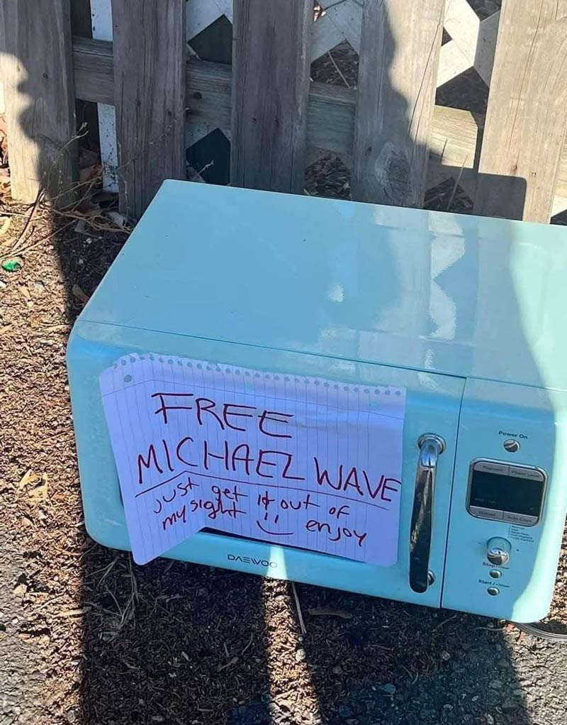 Funny Pictures – January 4, 2025