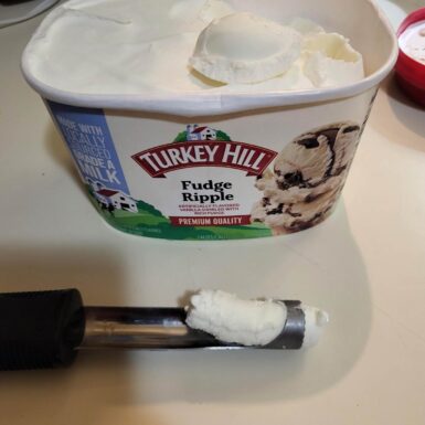 Funny Pictures – December 24, 2025